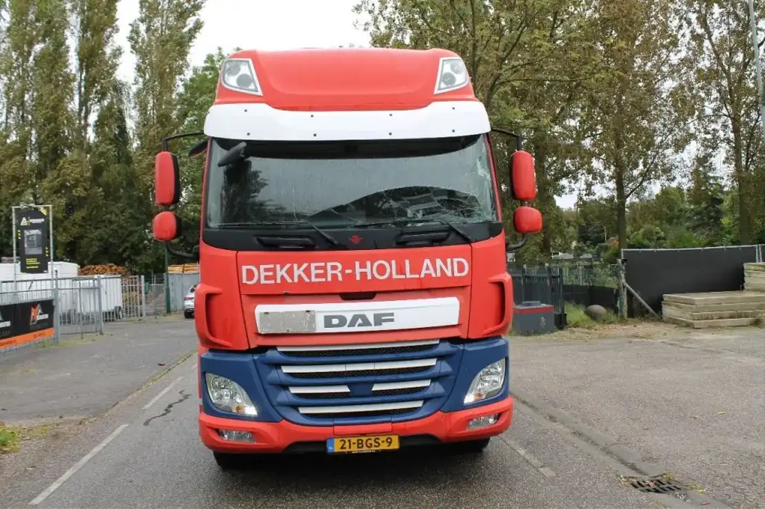 DAF CF 440 ADR Trekker Met lichte schade | Standaard trekker - TrucksNL
