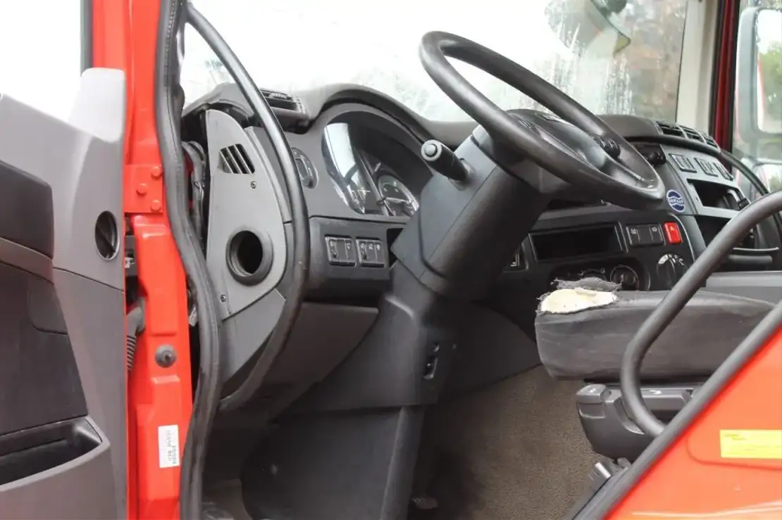 DAF CF 440 ADR Trekker Met lichte schade | Standaard trekker - TrucksNL