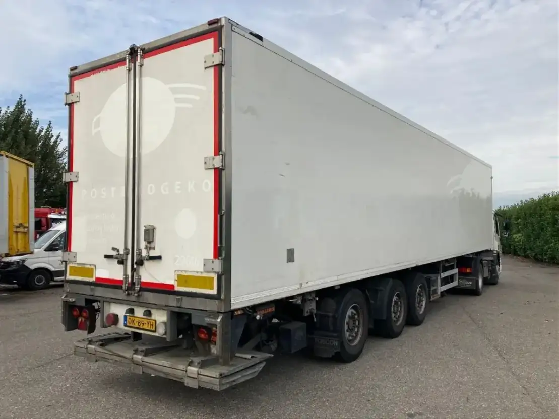 HTF HZO 39 Stuuras Laadklep | Koel-vries oplegger - TrucksNL