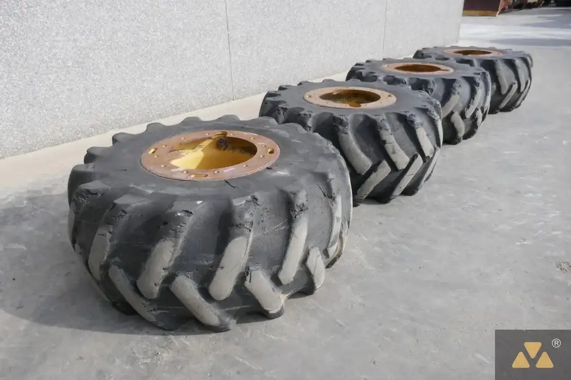 Caterpillar Wheel GP 30.5L-32 | Banden equipment onderdeel - TrucksNL