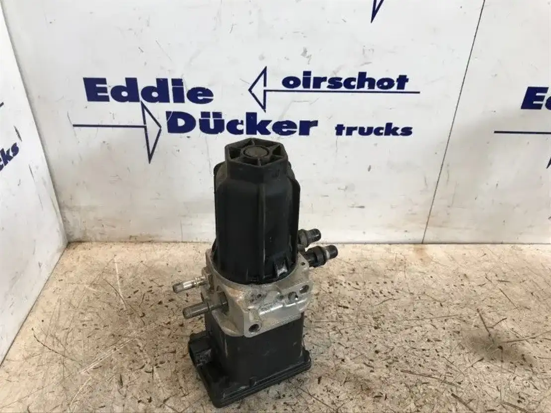 Scania 2695808 ADBLUE POMP | Uitlaatsysteem vrachtwagen onderdeel ...