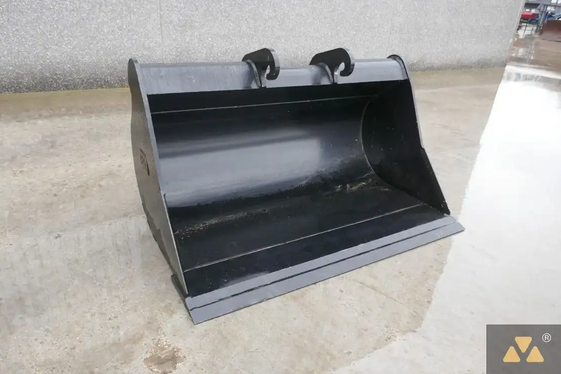 Caterpillar 330 Bucket | Graafbak - TrucksNL