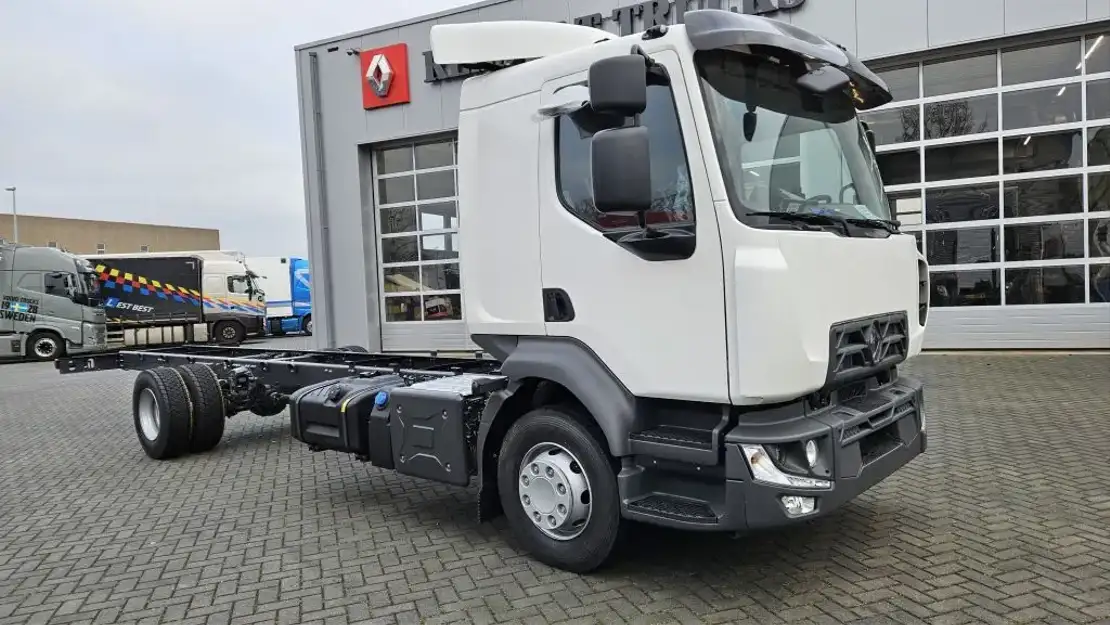 Renault D14 MED P4x2 E6 250 | Chassis cabine vrachtwagen - TrucksNL
