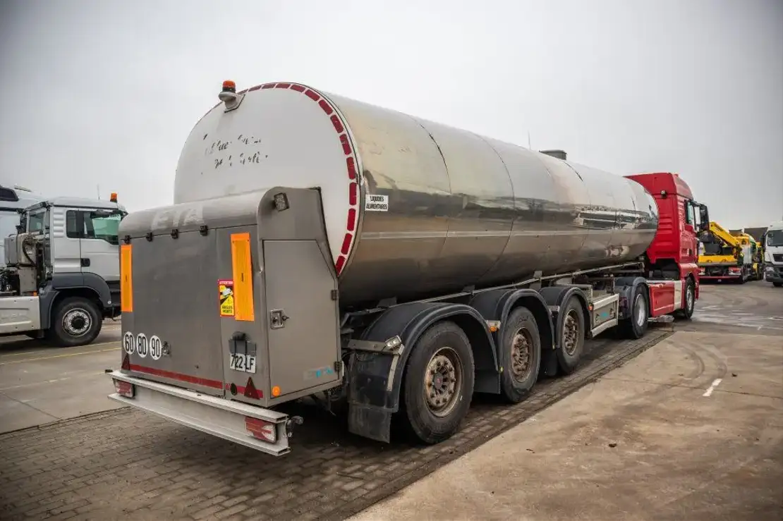ETA CITERNE LAIT/MILCH/MILK 29000L | Tankoplegger - TrucksNL