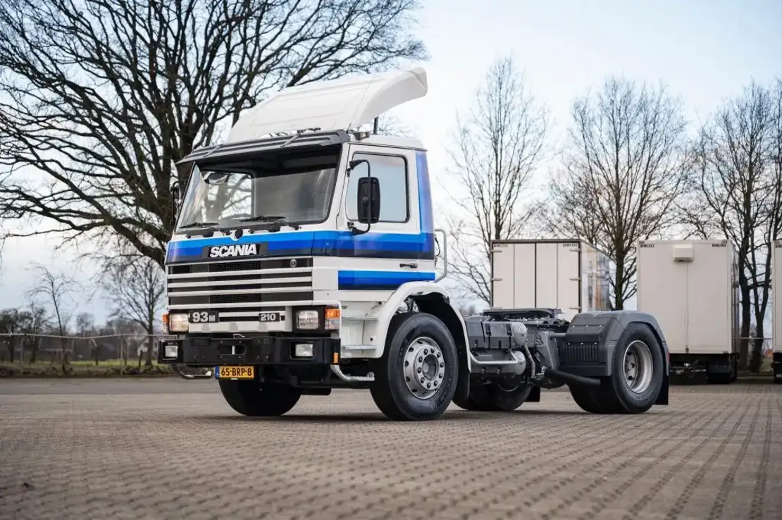 Scania P93 3 Serie In Nieuw Staat | Standaard trekker - TrucksNL