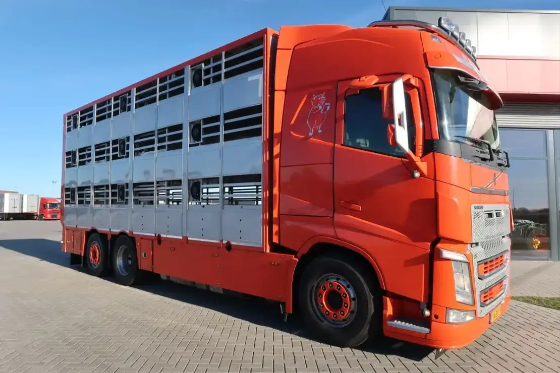 Volvo FH 460 | Veewagen vrachtwagen - TrucksNL