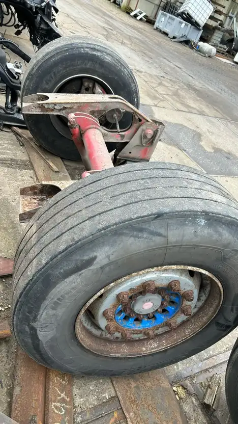 SAF assen 3x met draaikrans / 9 ton | As vrachtwagen onderdeel - TrucksNL
