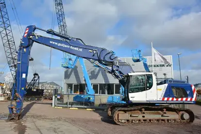 Dekker BV - Sale of second-hand vehicles.