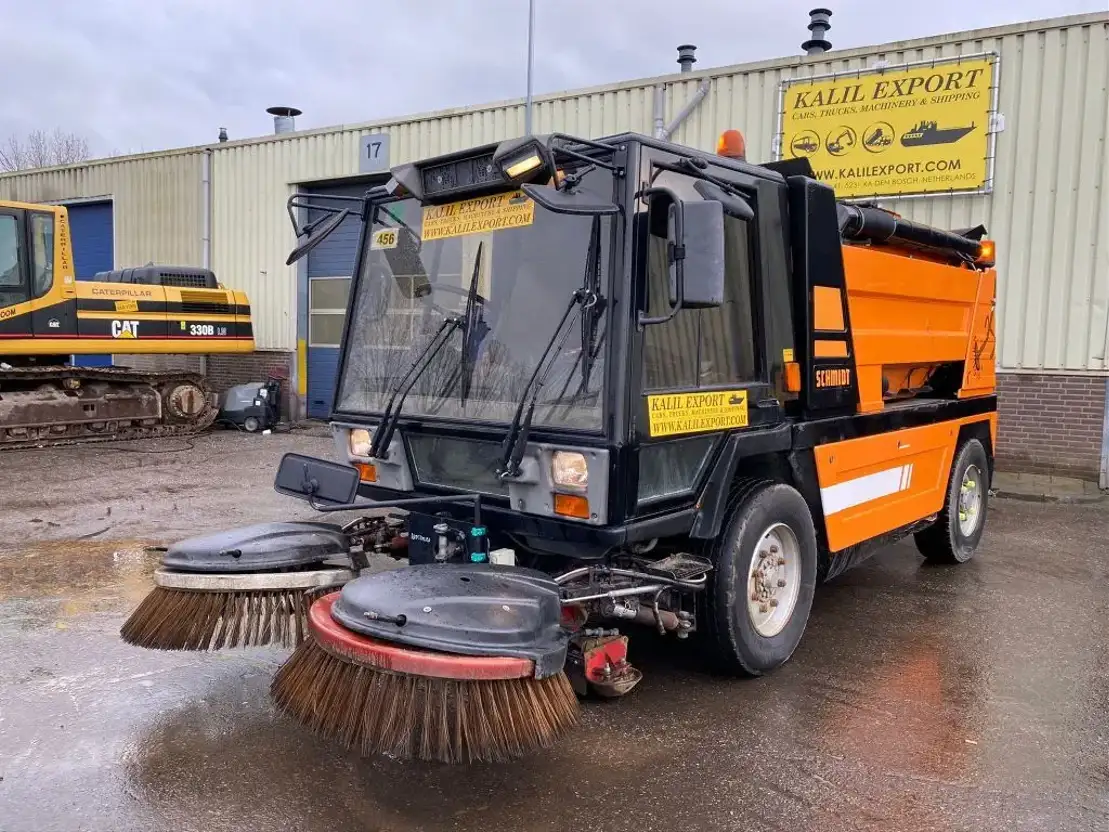 Te koop: Schmidt SK4000 Street Vacuum Cleaner Sweeper Good Working null