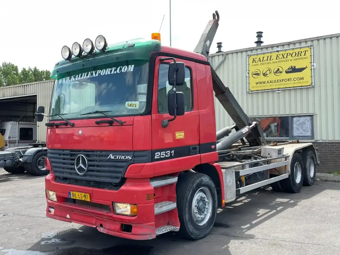 Zu verkaufen: Mercedes-Benz Actros 2531 V6 EPS 10 Tyre's Full Steel ...