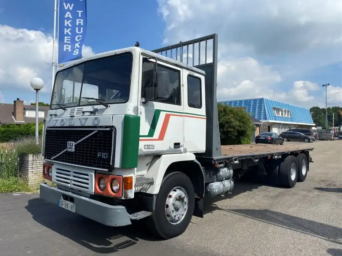 Te koop: Volvo F 10 6X2 FULL STEEL SPRING F10